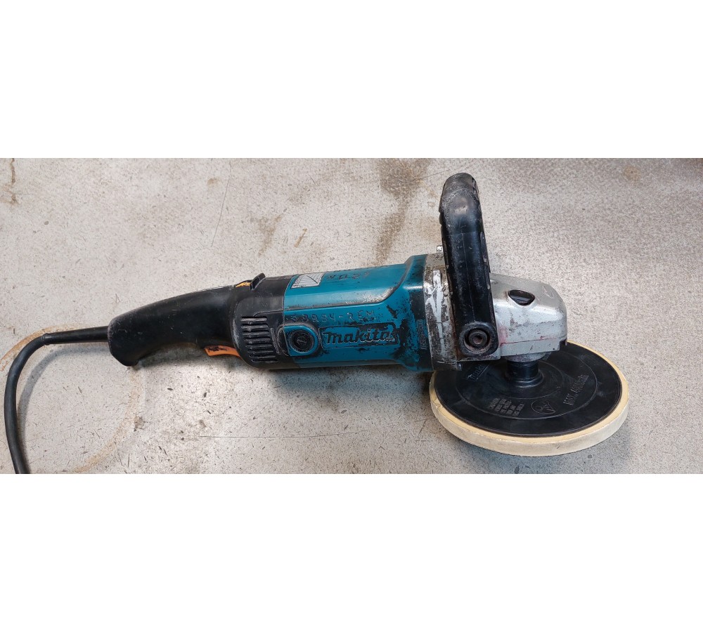 Makita 9227CB poliruoklis naudotas